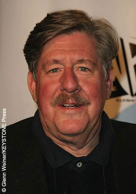 Edward Herrmann talks to Tribute about his new DVD Treasure Buddies